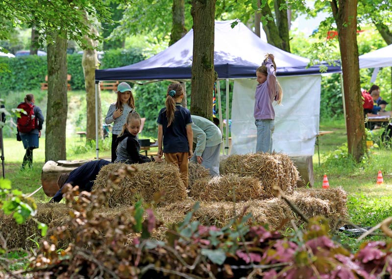 Jenaer Nachrichten – Familienwandertag in Jena: Hunderte folgten dem ...