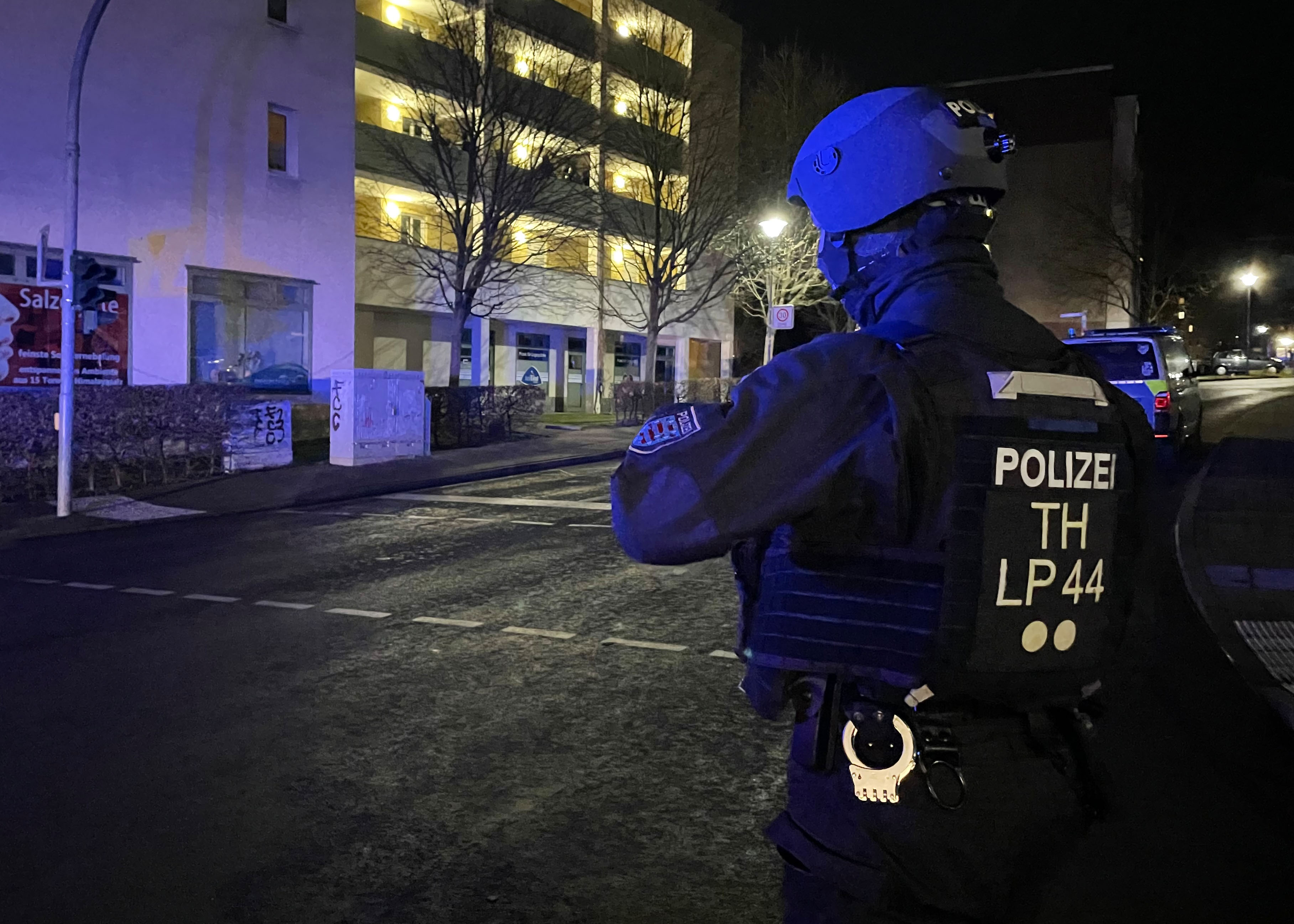 Jenaer Nachrichten – Bewaffneter Mann sorgt in Jena für Polizei-Großeinsatz